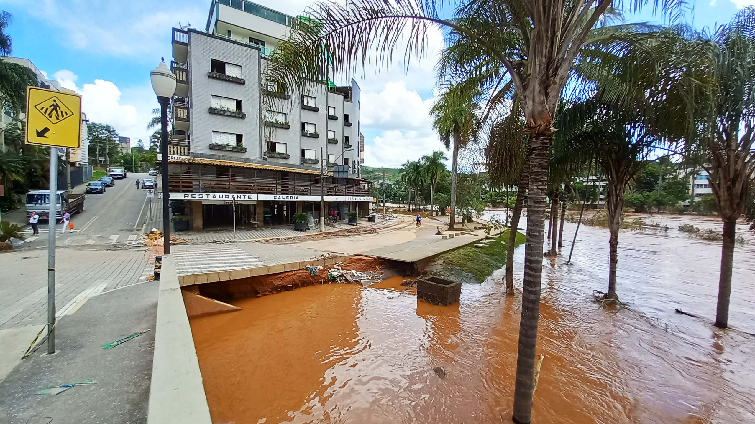 Tão dramática quanto uma enchente, é o pós enchente – Revista Caminhos ...