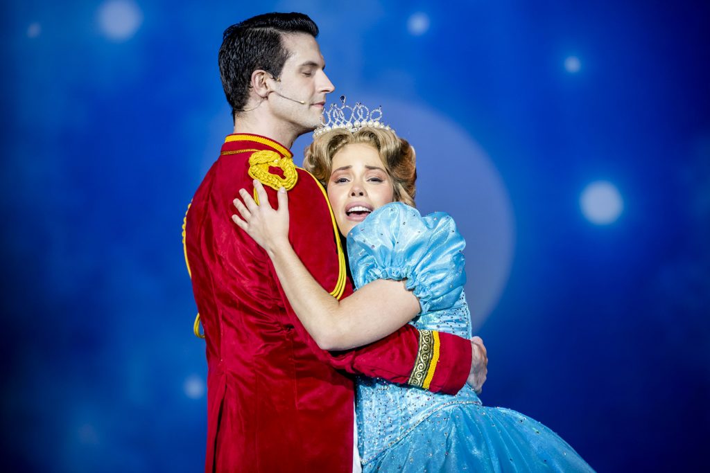 Superprodução premiada da Broadway, Cinderella, chega a Ipatinga ...