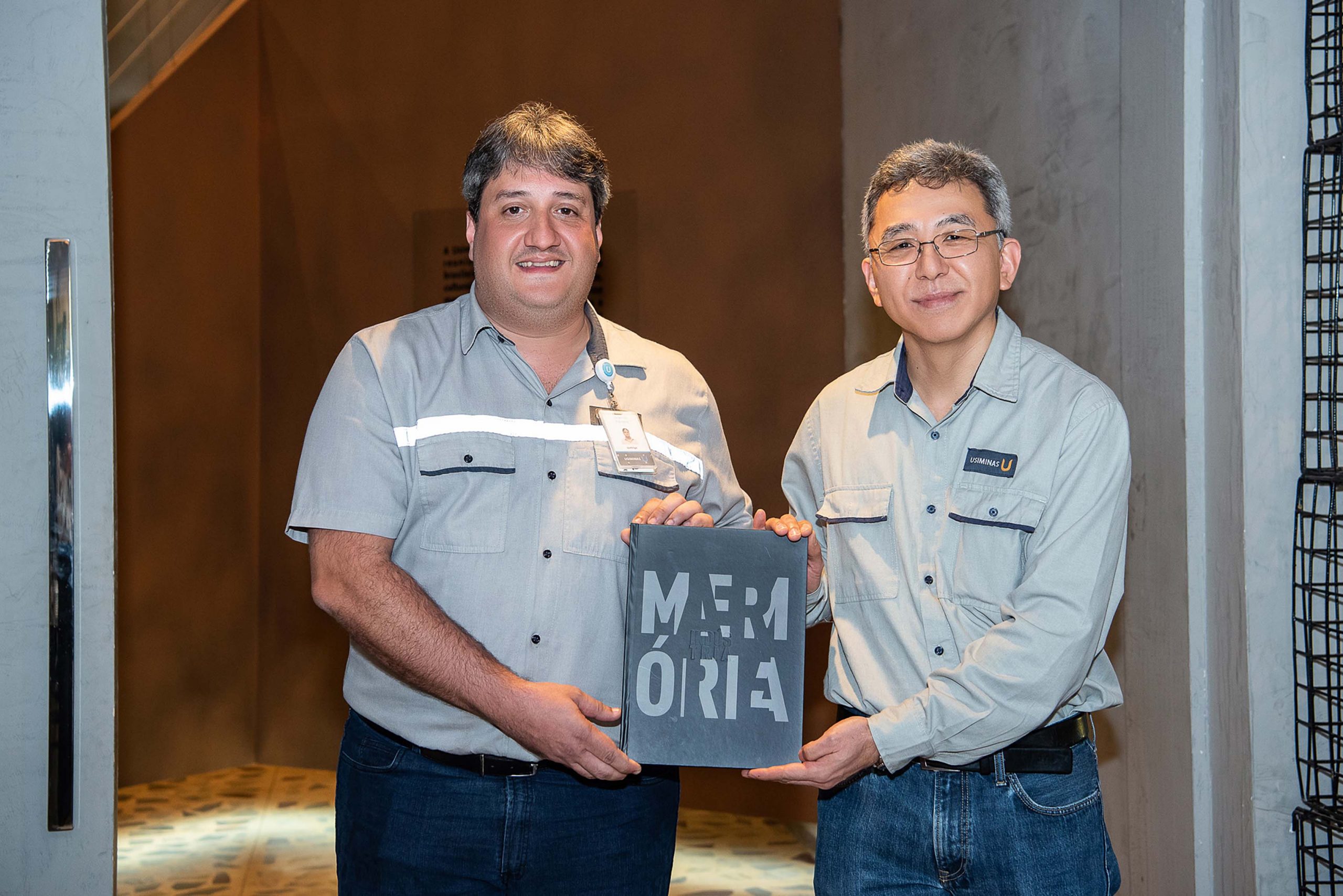 Usiminas lança livro de memórias em encontro com a imprensa regional ...